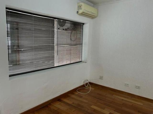 Sobrado com três dormitórios