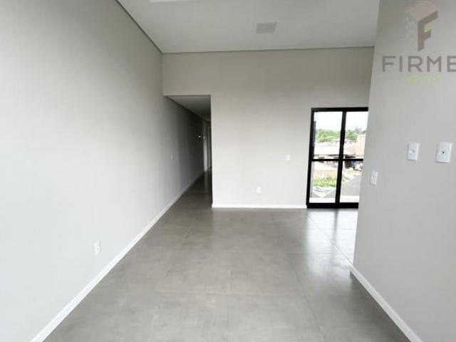 SOBRADO COM VAGA NO SUBSOLO QUATRO BARRAS
