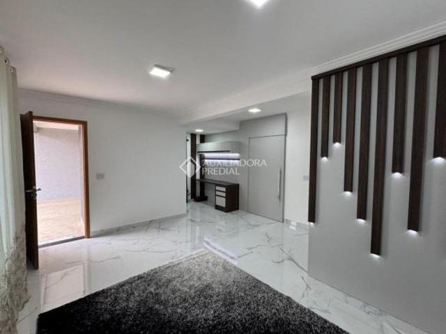 Sobrado com amplo terreno, edícula semi mobiliado