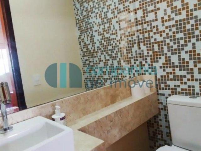 Sobrado com amplo espaço gourmet, 3 quartos