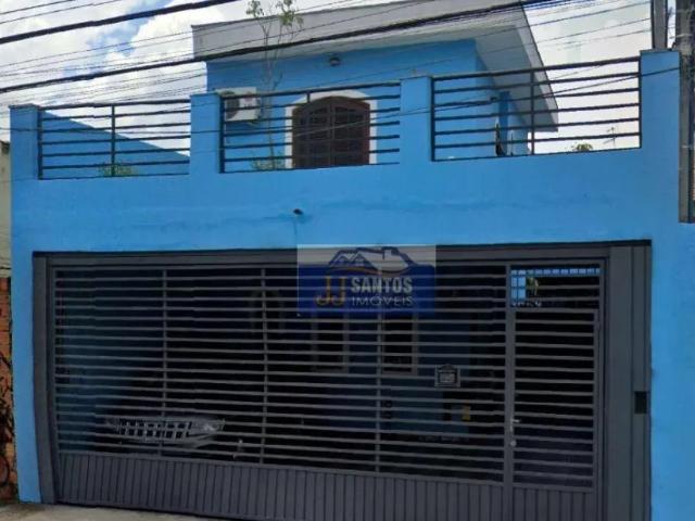Sobrado com amplo quintal e vagas próximo metrô!
