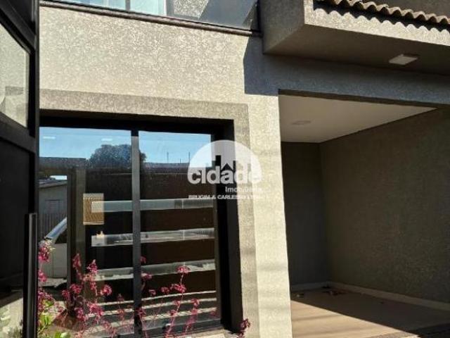Sobrado Com Área Gourmet e Piscina