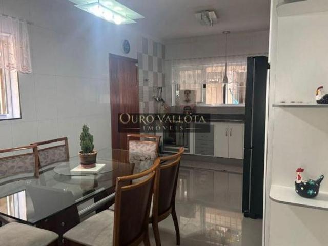 Sobrado com churrasqueira 128m²