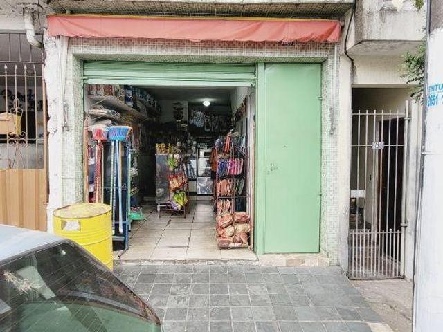 Sobrado com comercio Conjunto Jose Bonifacio