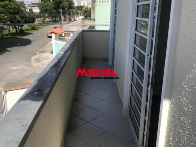 Sobrado com comércio Morumbi