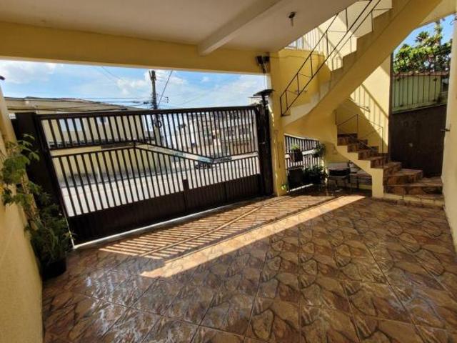 Sobrado com duas casas à Venda no Parque São Vicente, Mauá, SP