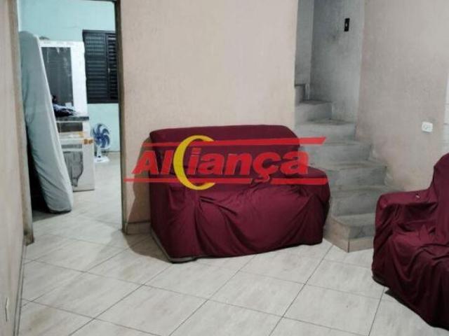 SOBRADO com duas casas,ao total 5 dormitórios