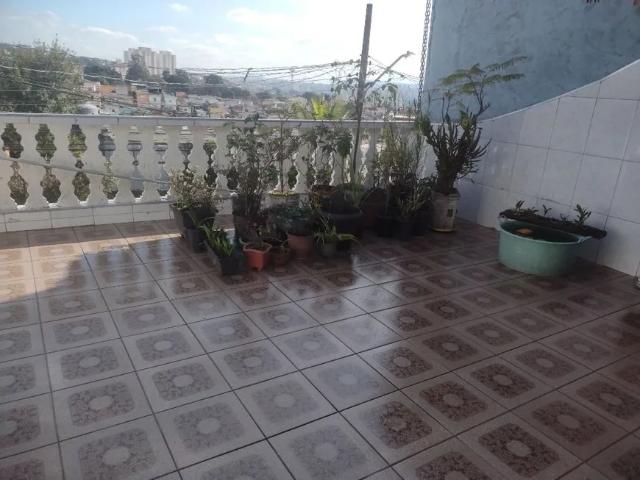 Sobrado com duas casas independentes, com 2 dormitórios à venda, 157 m² por R$ 700.000 Jardim Danf