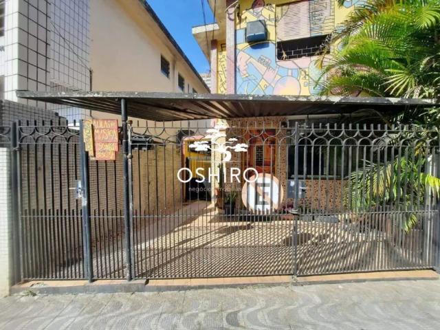Sobrado com Edículas à Venda Bairro Encruzilhada Santos/SP