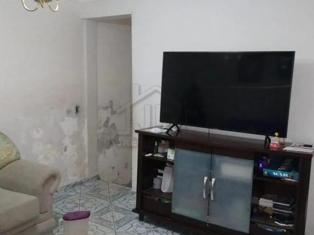Sobrado com escritura para venda em boa Localização no Jardim Zaira 03 em Mauá, SP