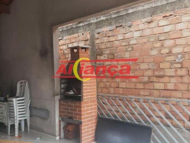 Sobrado com Espaço Amplo e Área Gourmet Ideal para sua Família