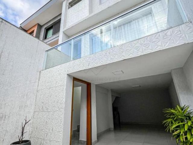 Sobrado com excelente localização 03 dormitórios e 02 vagas na Vila Alzira Santo André/SP