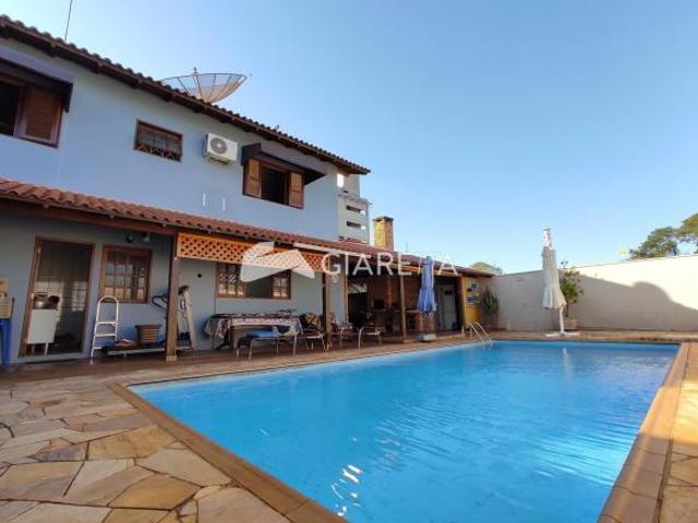 Sobrado com excelente localização para investimento à venda, CENTRO, TOLEDO PR