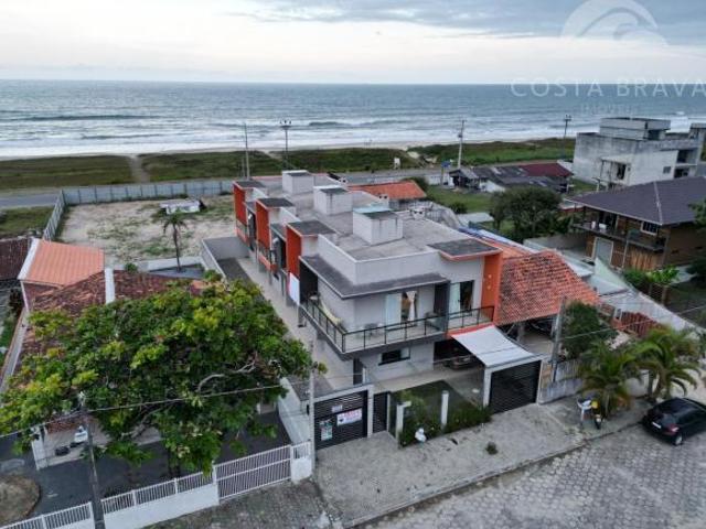 Sobrado com EXCELENTE PADRÃO construtivo!