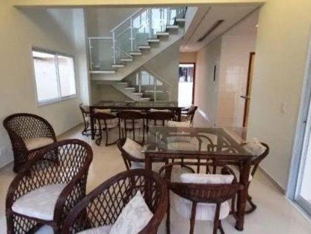Sobrado com Localização Estratégica para Viver Bem no Chácara Ondina