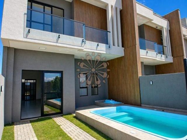 Sobrado com piscina a