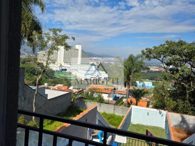 Sobrado com Piscina à Venda – 80m² Construídos em Terreno de 250m² | Campos de Atibaia – SP
