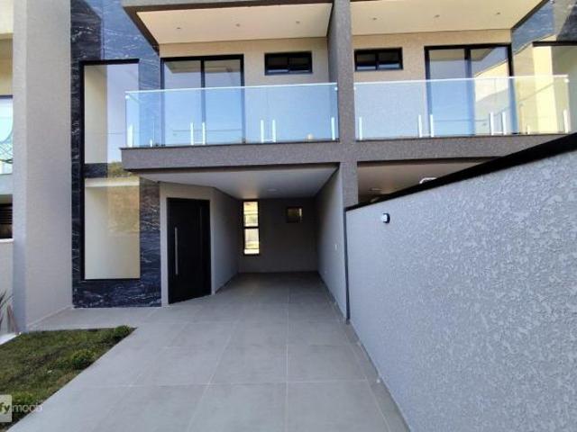 Sobrado alto padrão, com piscina, 03 quartos, Araucária