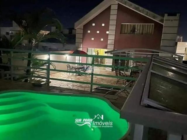 Sobrado com piscina a venda no centro de Guaratuba