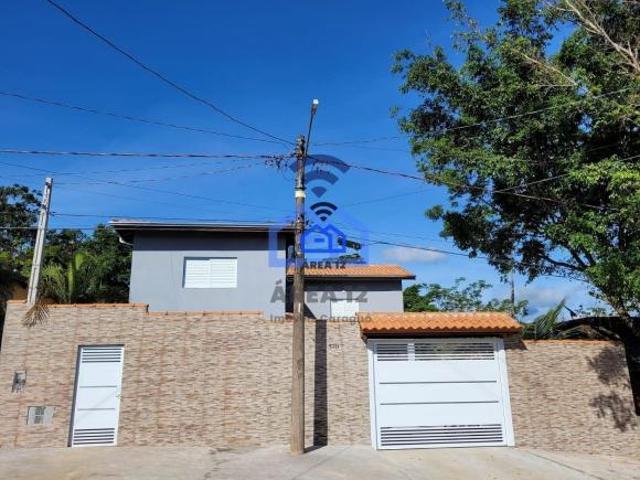 Sobrado com piscina à venda no bairro do Massaguaçu em Caraguatatuba, SP