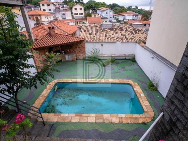 Sobrado com Piscina à Venda no Butantã | 4 Dormitórios | 3 Vagas no melhor do Bonfiglioli !