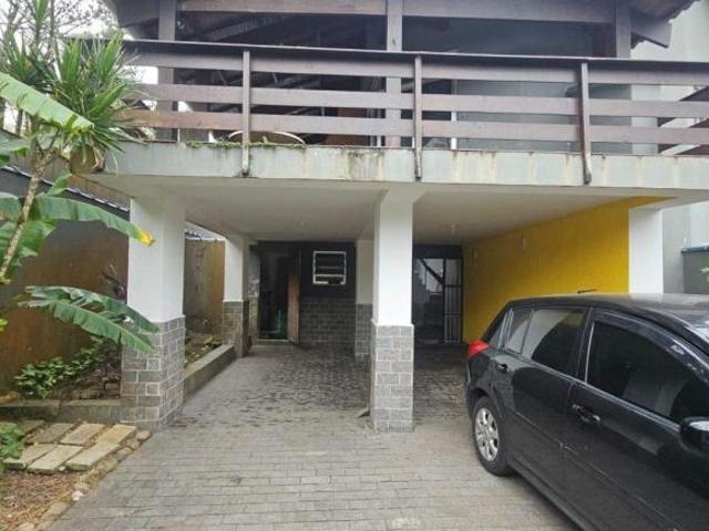 Sobrado com piscina à venda, no Flórida, em Praia Grande SP