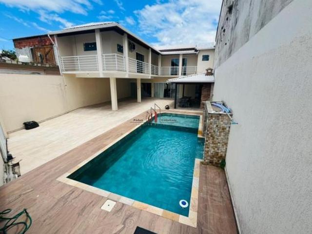 SOBRADO COM PISCINA APENAS 400 METROS DO MAR EM ITANHAÉM
