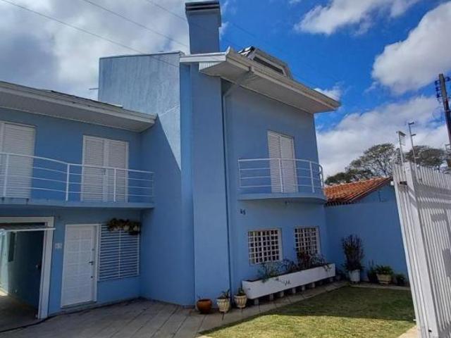 SOBRADO COM PISCINA E 5 QUARTOS: 313M² ÚTEIS, AMPLO QUINTAL E ÁREA GOURMET COMPLETA!