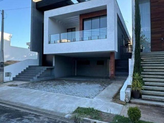 Sobrado com piscina e escritório à venda no Condomínio Residencial Flores, em Votorantim/SP