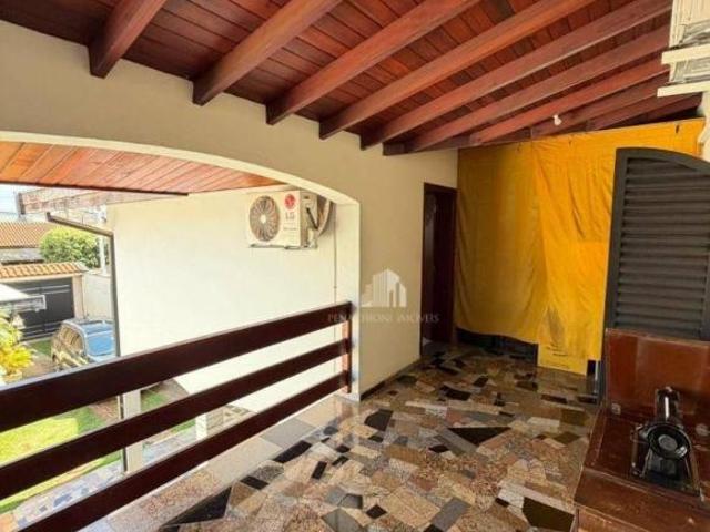 Sobrado com Piscina e Espaço Gourmet | 3 Dormitórios | Jardim Mollon | R$ 990 Mil