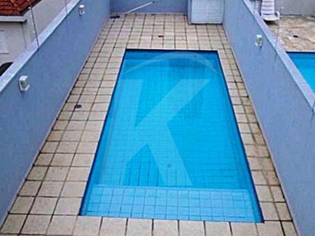 Sobrado com Piscina em Santa Terezinha