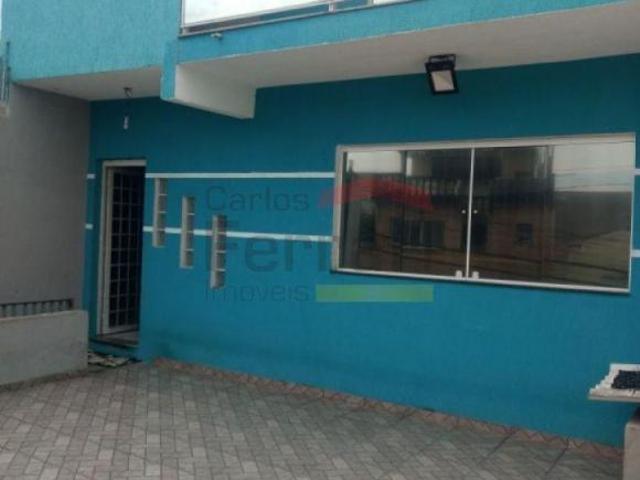 Sobrado com Piscina, localizado a 600 mts do metrô e shopping Tucuruvi