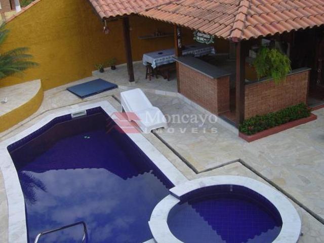 Sobrado com piscina para venda no Capricórnio, Caraguatatuba SP