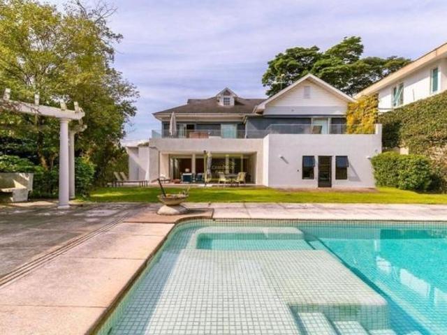 Sobrado com piscina para venda no Brooklin