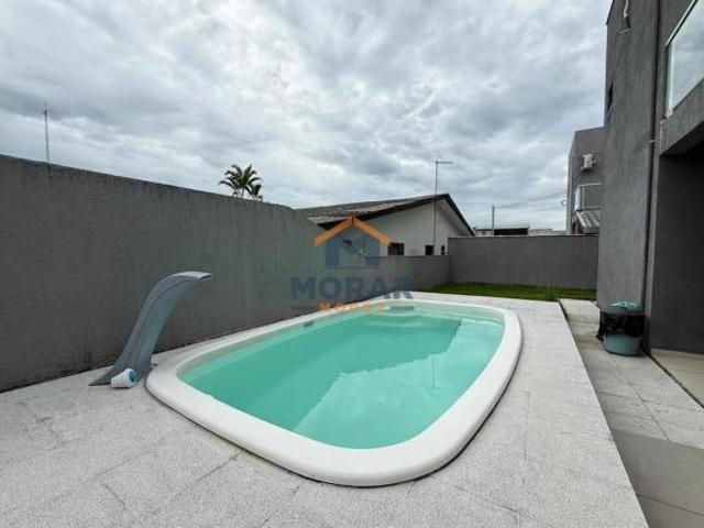 Sobrado com piscina Pontal do Sul