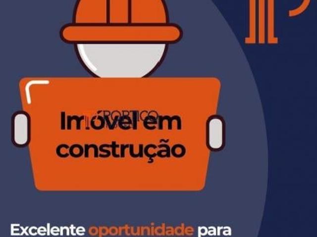 sobrado com piscina pra investidor 3 suítes construção em andamento