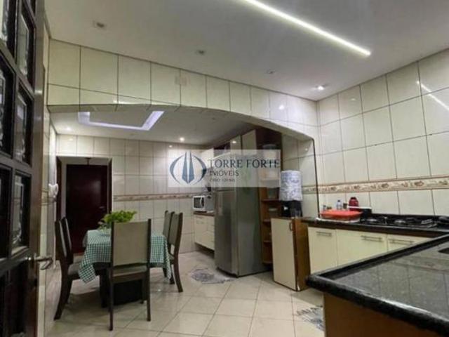 Sobrado com piscina, 3 dormitórios, 3 vagas de garagem, Jardim Vila Rica