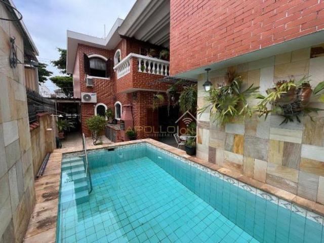 Sobrado com Piscina 3 suites Embare Santos