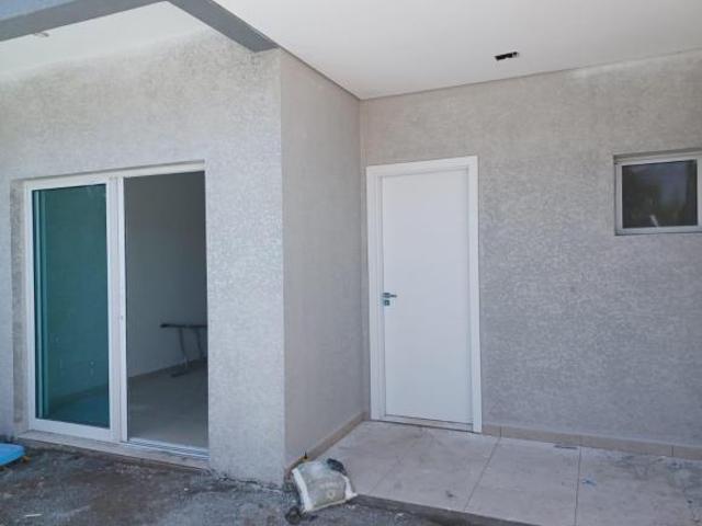 Sobrado com Piscina, 3 quartos e 96m² no Coroados, Guaratuba PR!