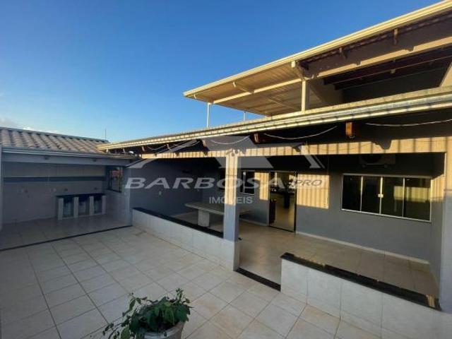 Sobrado com ponto Comercial á venda em Itaguaí II