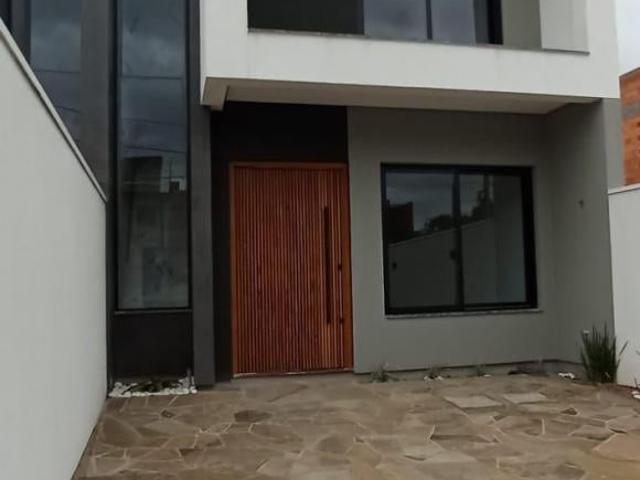 Sobrado com porcelanato em Canoas, bairro Igara Imperdível! R$820