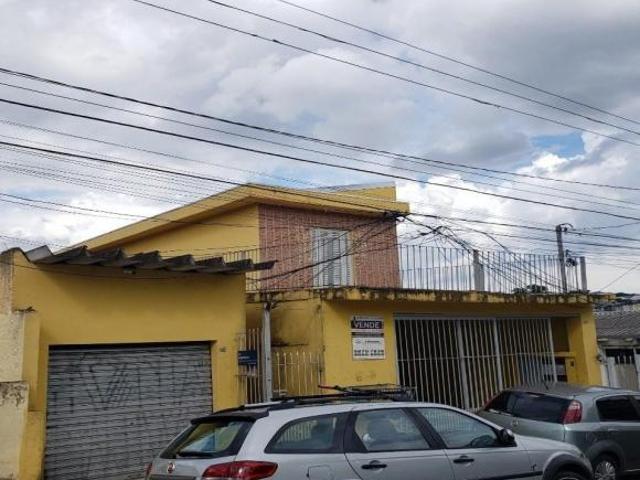 Sobrado com potencial para investimento e reforma Oportunidade imperdível