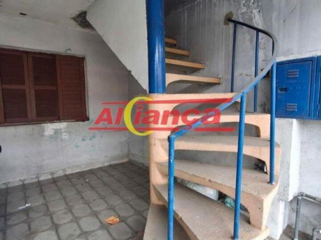 Sobrado com quatro Casas para renda Jardim Paraventi 2 Vagas