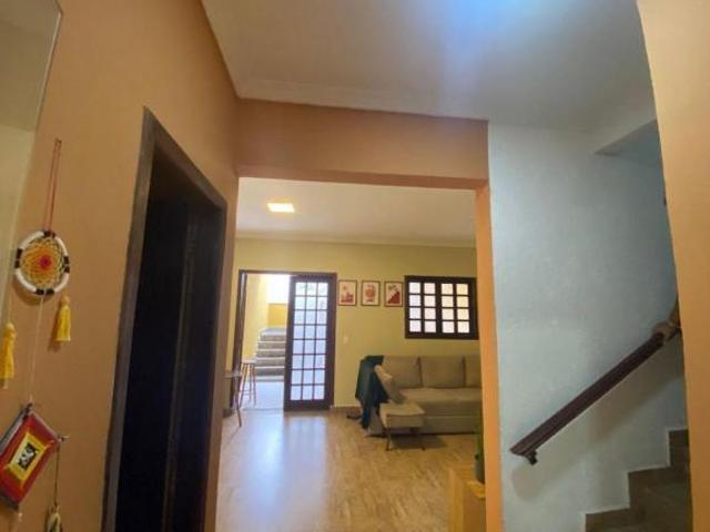 Sobrado com Quintal na Vila Formosa | 3 quartos | 2 Vagas | Financia
