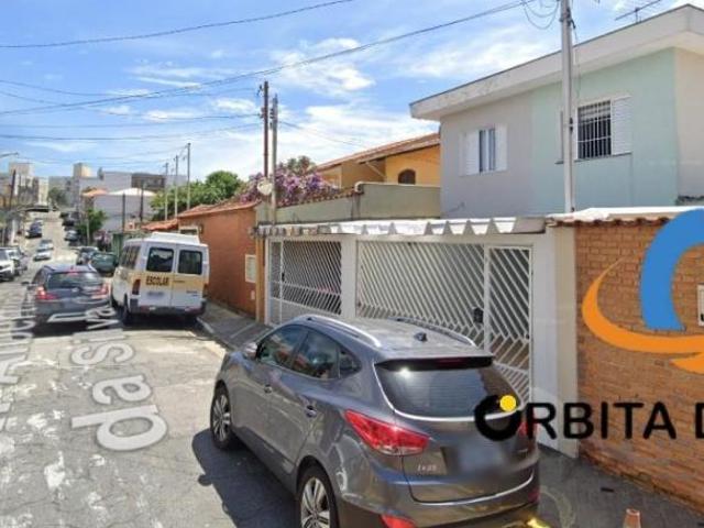 Sobrado com quintal grande semi reformado com edícula e espaço grande para lazer