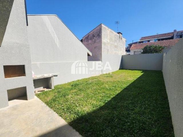 SOBRADO COM QUINTAL 150M²