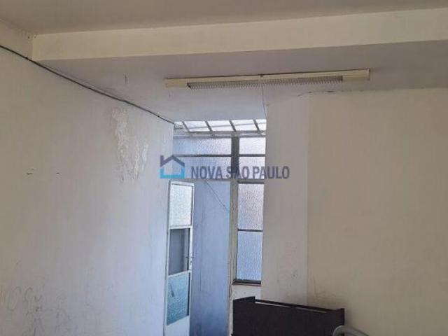 Sobrado com renda 5 casas alugadas mais um salão