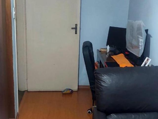 SOBRADO COM SALÃO COMERCIAL