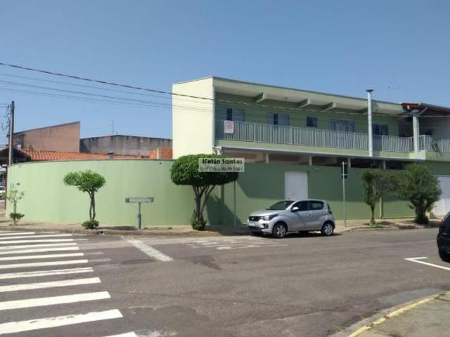 sobrado com salão comercial e casa residencial
