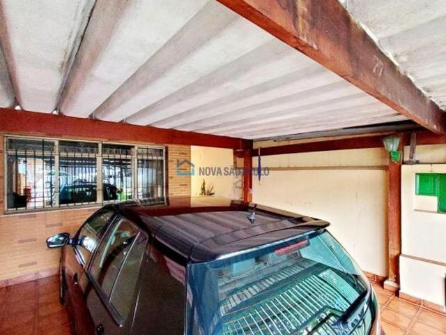 Sobrado com suíte + 2 quartos, 2 vagas cobertas e quarto empregada!